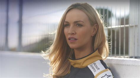 Carmen Jordá Η σέξι πλευρά της F1 Drive