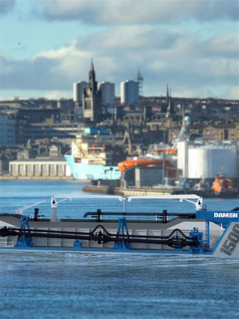 tshd vessel trailing suction hopper dredger damen