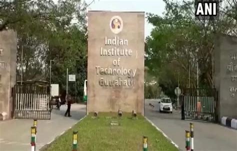 iit guwahati researchers discover use of modified graphene oxide in biomedical applications et