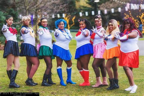 Photographer Sailor Moon And The Sailor Scouts R Cosplay