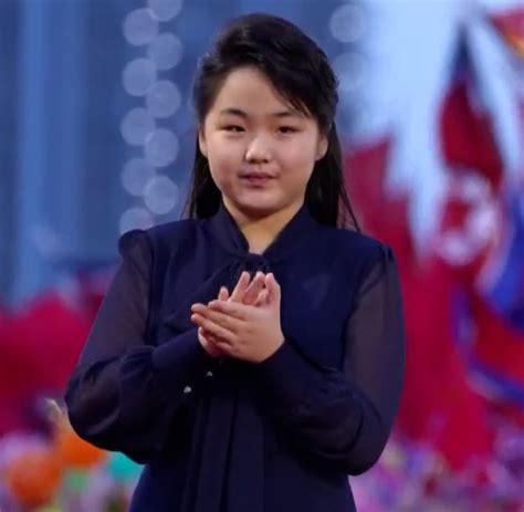 김정은 딸 시스루 패션 北 고위층에 퍼졌다…평양 어린이집서 포착