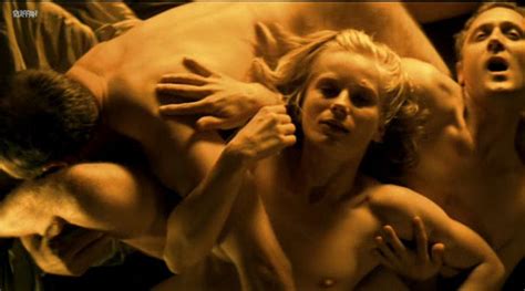 Голая Магдалена Целецка в Palimpsest