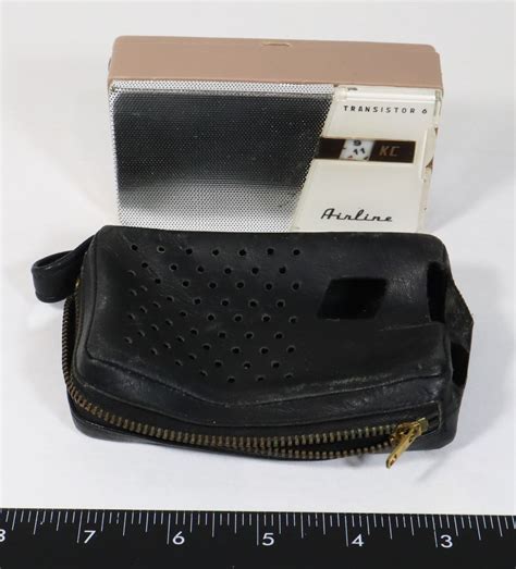 Vintage Transistor 6 Kc Airline Radio