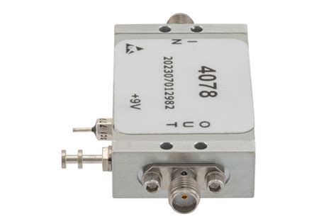 1 Watt P1dB 4 GHz To 6 GHz Medium Power GaAs Amplifier 30 DB Gain 42 DBm IP3 And SMA