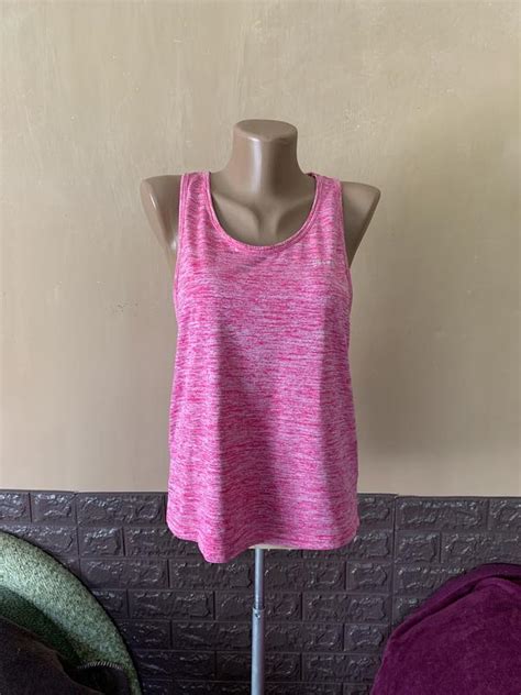 Спортивная майка M L для занятия спортом бренд под Nike — цена 60 грн в каталоге Майки Купить