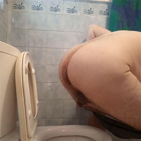 The Biggest Dump And Piss On Camera ThisVid