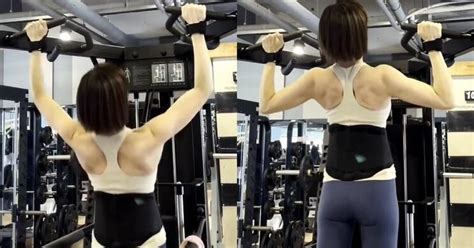 48세 성현아 운동으로 다져진 탄탄 등근육… 건강미 뿜뿜