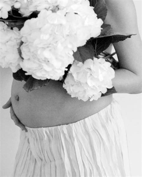 【フォト】「体外受精成功」イ・ギュヒョク＆ソン・ダムビ 甘い臨月グラビア公開美しいdライン