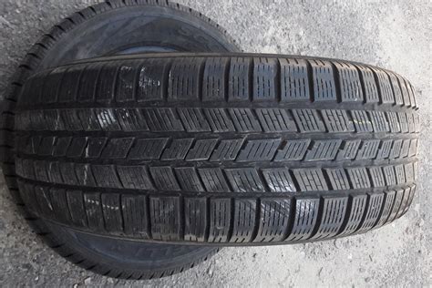 Б/У Pirelli 235/60 R17, зимняя, 2шт - Шины БУ в Одессе