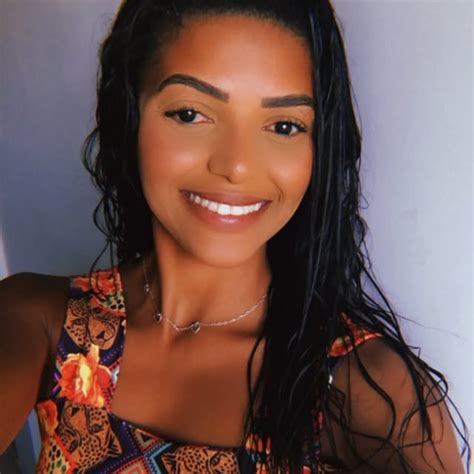 Isabelle Cristine Isabellecriistine • Threads Say More