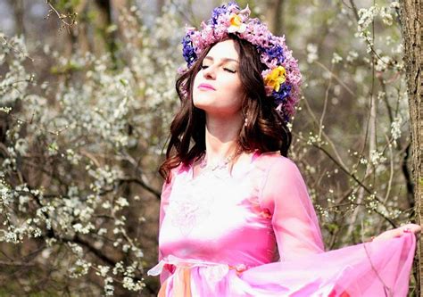 پروفایل بهاری دخترانه جدید و خاص عکس دختر در فصل بهار