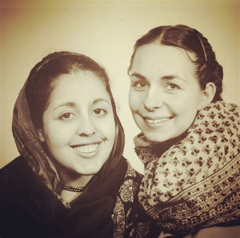 Hiss And Shake Records Releases Lora Logic Boxset Punktuation