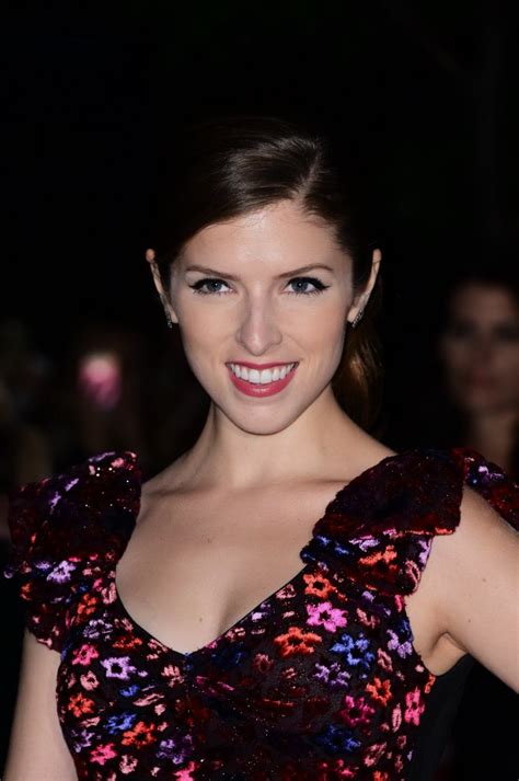 Anna Kendrick Cleavy And Leggy Wearing Flower Print Top And Mini Skirt