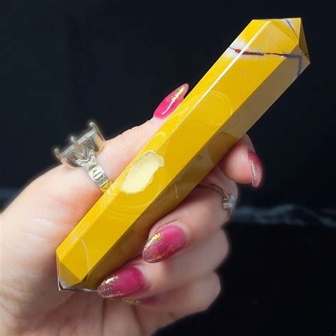 Sage Goddess Misfit Minerals Mookaite Jasper Vogel