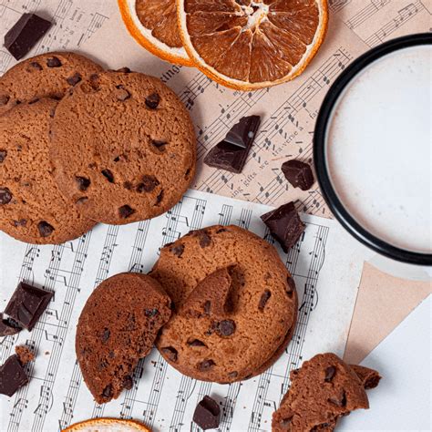 Сдобное печенье с какао «Американо с кусочками глазури со вкусом апельсина — Zarqand Uz