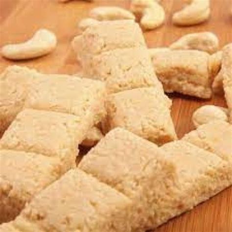 Mava Chikki At Best Price In Gandhinagar Gujarat Purohit Namkin