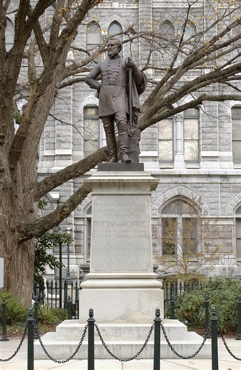 Stonewall Jackson Statue