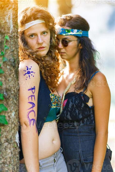 Cute Free Hippie Girls Free Love Vintage Effect Photo 16395297