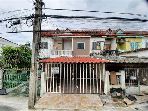 ขายทาวน์เฮ้าส์ 2 ชั้น ใกล้สนามบินสุวรรณภูมิ ถนนลาดกระบัง ซอยหลวงแพ่ง ตกแต่งใหม่ราคาถูก • บ้านดี