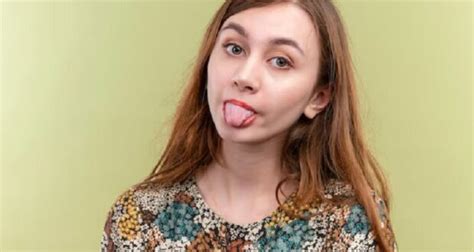 How Trixie Tongue Tricks Work To Communicate Living There