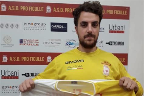Pro Ficulle Ufficiale Arriva In Giallorosso Riccardo Marchini Calcio Ternano