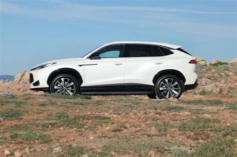 Essai Mg Ehs Phev 2025 Il Muscle Son Style Auto Mag