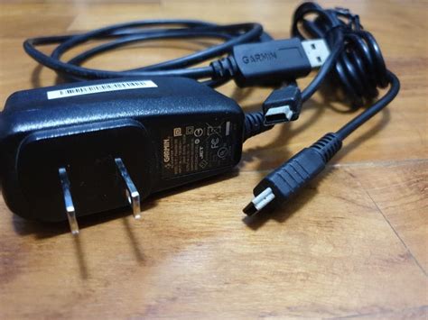 Garmin GPS Charger And USB Cable Mobile Phones Gadgets Mobile Gadget Accessories Chargers