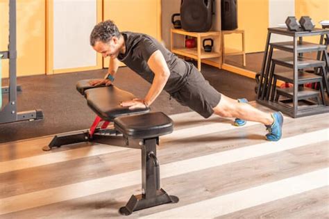 The Incline Push Up Pros Cons How To PowerliftingTechnique Com