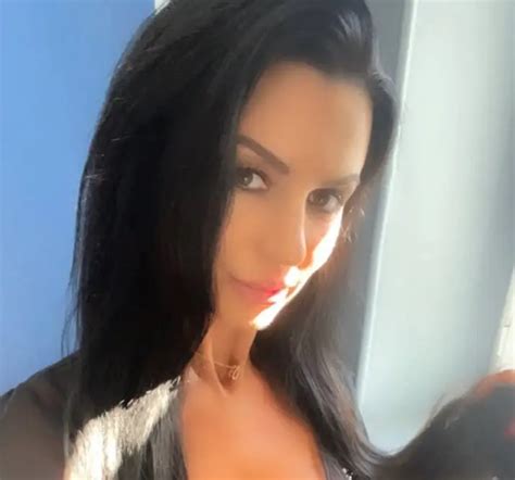 Ania Kinski Age Bio Height Figure Net Worth TopTenu