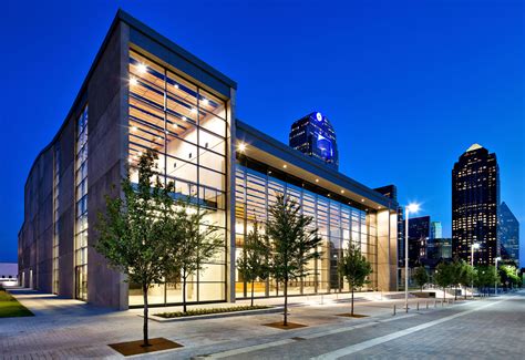 Steel Curtain Walls That Get The Curtain Call Construction Specifier