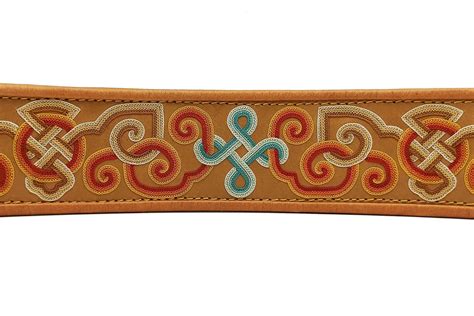 Зүү ороосон алтан шармал эмэгтэй мөнгөн бүс