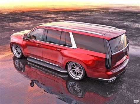 2021 Cadillac Escalade Looks Surprisingly Good As A Custom Lowrider