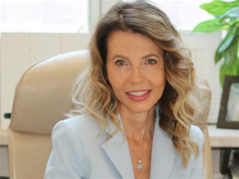 Голямата любов на Бойко Борисов банкерката Цветелина Бориславова е неузнаваема