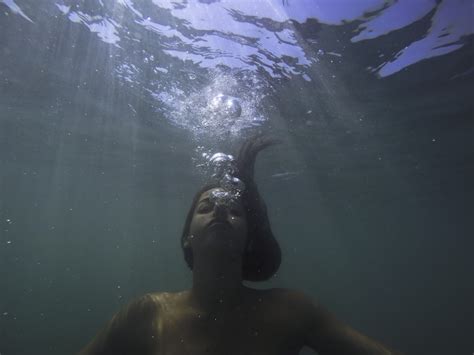 Girl Drowning Photography