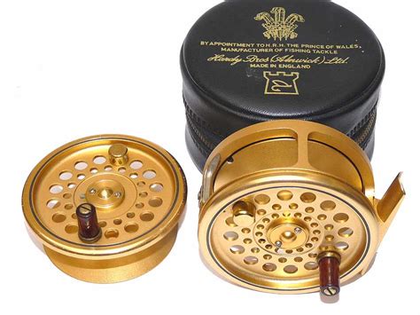 Hardy Sovereign 567 Gold 3″ Fly Reel And Spare Spool Case