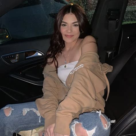 Joannaa Anz • Threads Say More