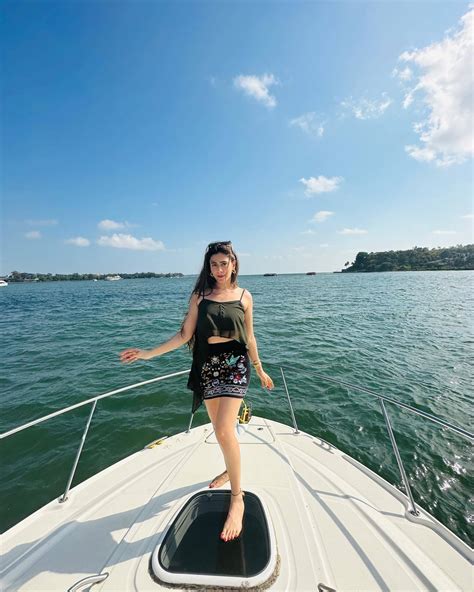 Hiba Nawabs Feet Hiba Nawabs Feet
