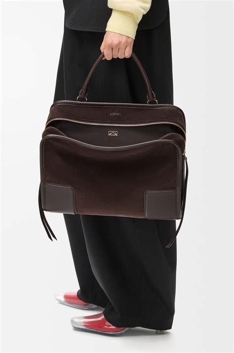 Große Amazona 180 Tasche Aus Wildleder Braun Loewe Europa Offizielle