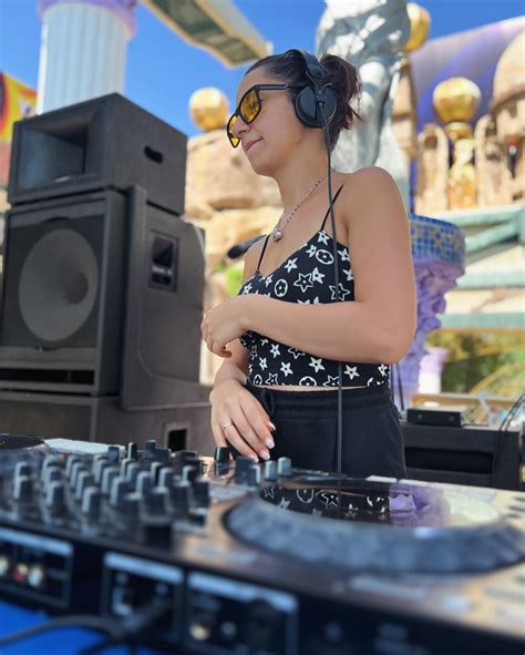 Nara Dj Nara Threads Say More