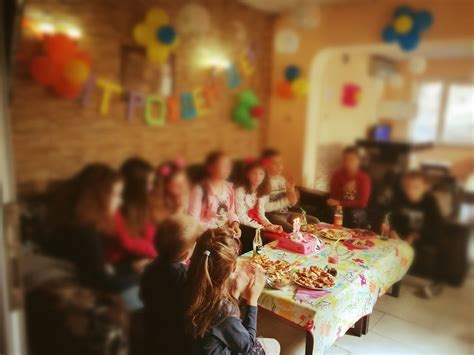 Кафе Глобъл Празнуване на детски рожден ден Кафе клуб Глобъл ви кани да отпразнувате