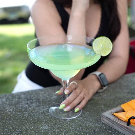 Cinco De Mayo Extra Large Giant Margarita Glasses 2 Pack 34 Oz Per