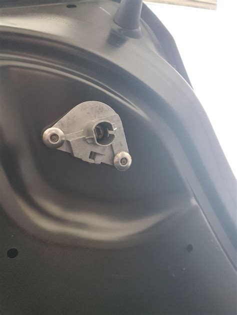 Trunk Ajar Checked And Realized Theres No Lock Cylinder R Fordfusion