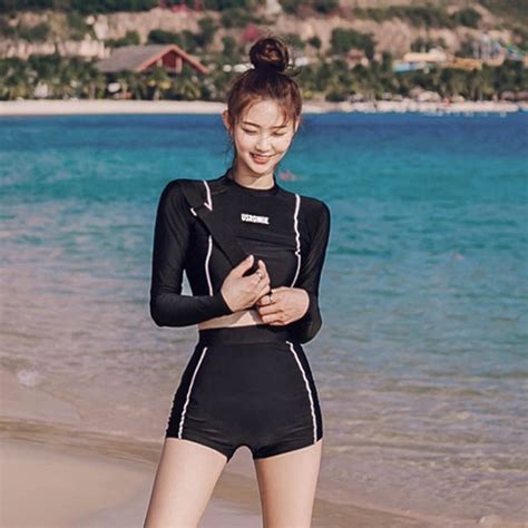 023 Korean Rashguard Two Piece Swimwear Long Sleeve Swimsuit Beach Wear