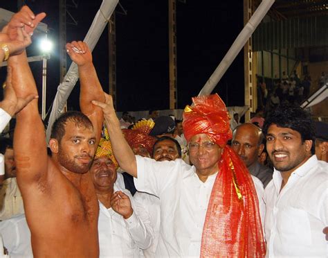 Kushti कुश्ती Traditional Indian Wrestling Rohit Patel Win Kusti Aginst Yuddhavir Near Pune