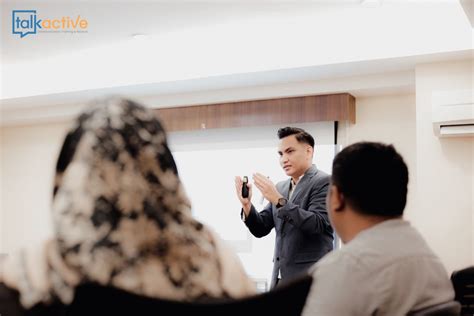 Yuk Lebih Dekat Dengan Public Speaking Talkactive