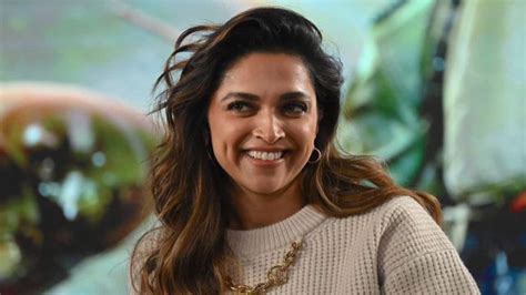 Deepika Padukones Livelovelaugh Unveils Lecture Series Unplugged A