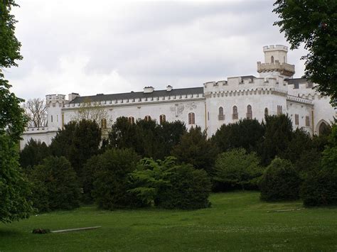Rusovský kaštieľ | Bratislava-Rusovce.sk