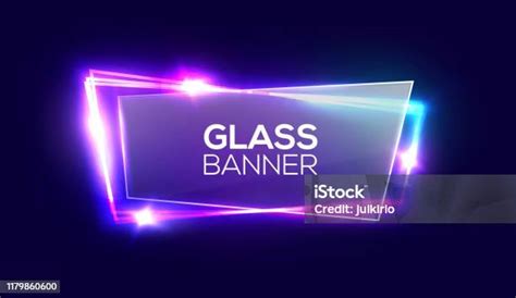 나이트 클럽 네온 사인 질감이 있는 투명 유리 접시 빛나는 네온 효과와 3d 빛 간판 어두운 파란색 배경에 빛나는 테크노 프레임입니다 전기 배너 다채로운 벡터