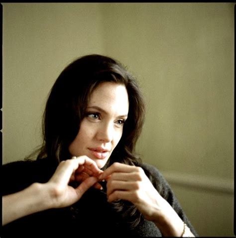 ანჯელინა ჯოლიმ კიბოს პრევენციისთვის ორივე საკვერცხე ამოიკვეთა Netgazeti • ჯანმრთელობა