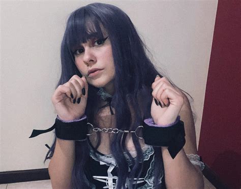 [F] Being tied up for the first time | Scrolller